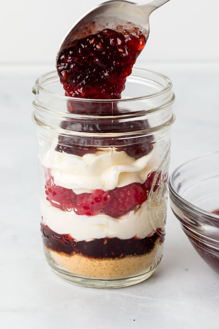 Easy Raspberry Parfait - Kippi at Home