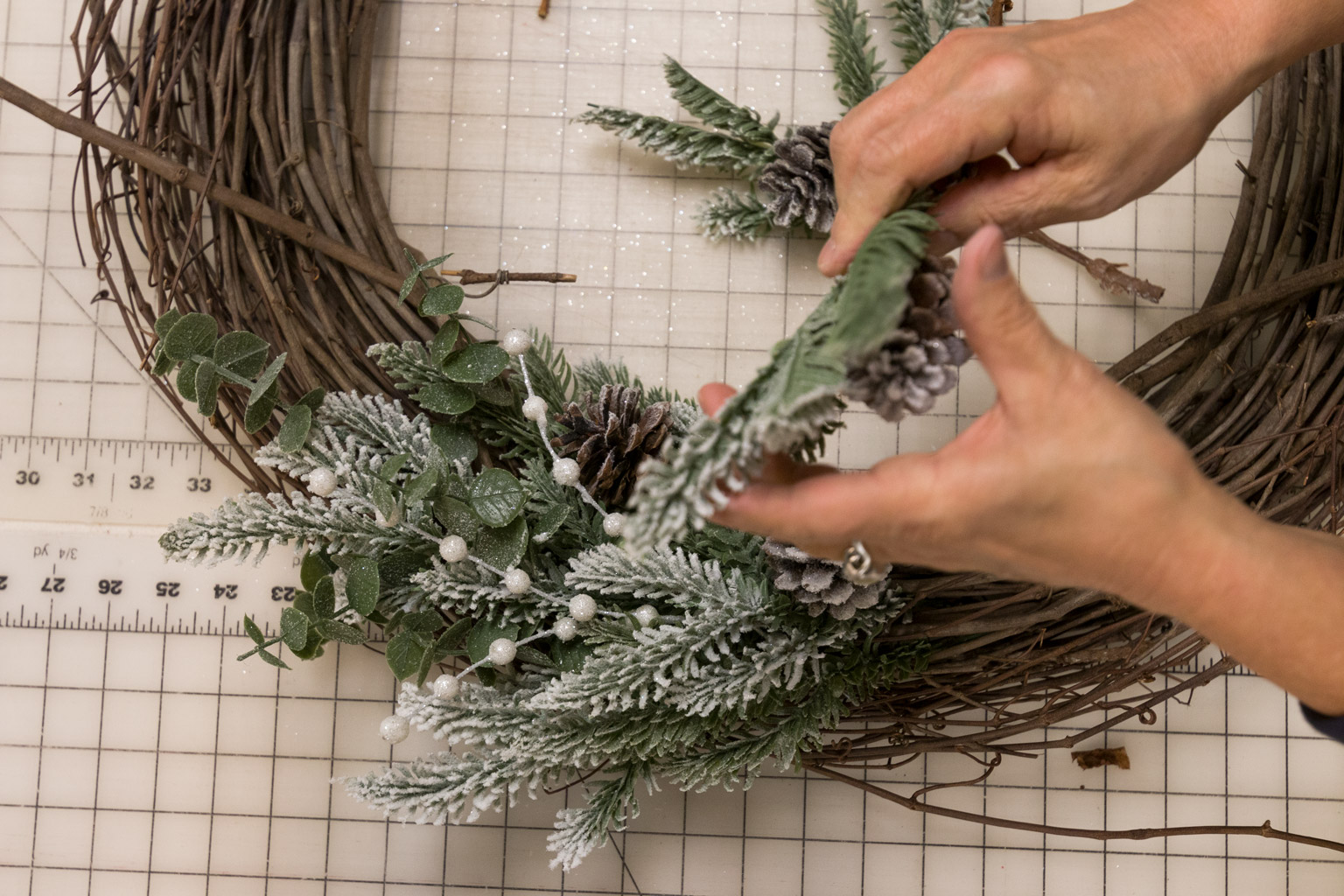 Gorgeous DIY Christmas Wreath Ideas - Kippi at Home