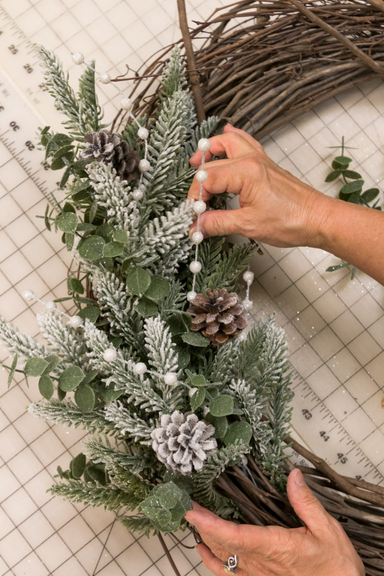 Gorgeous DIY Christmas Wreath Ideas - Kippi at Home
