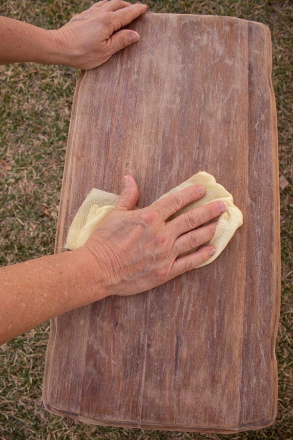 How To Chalk Paint Furniture - Kippi at Home