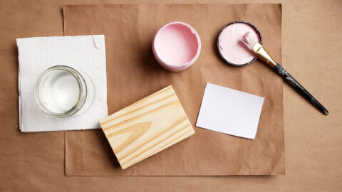 Spring Decor DIY - DIY Painted Pots - Hand Painted Block Signs