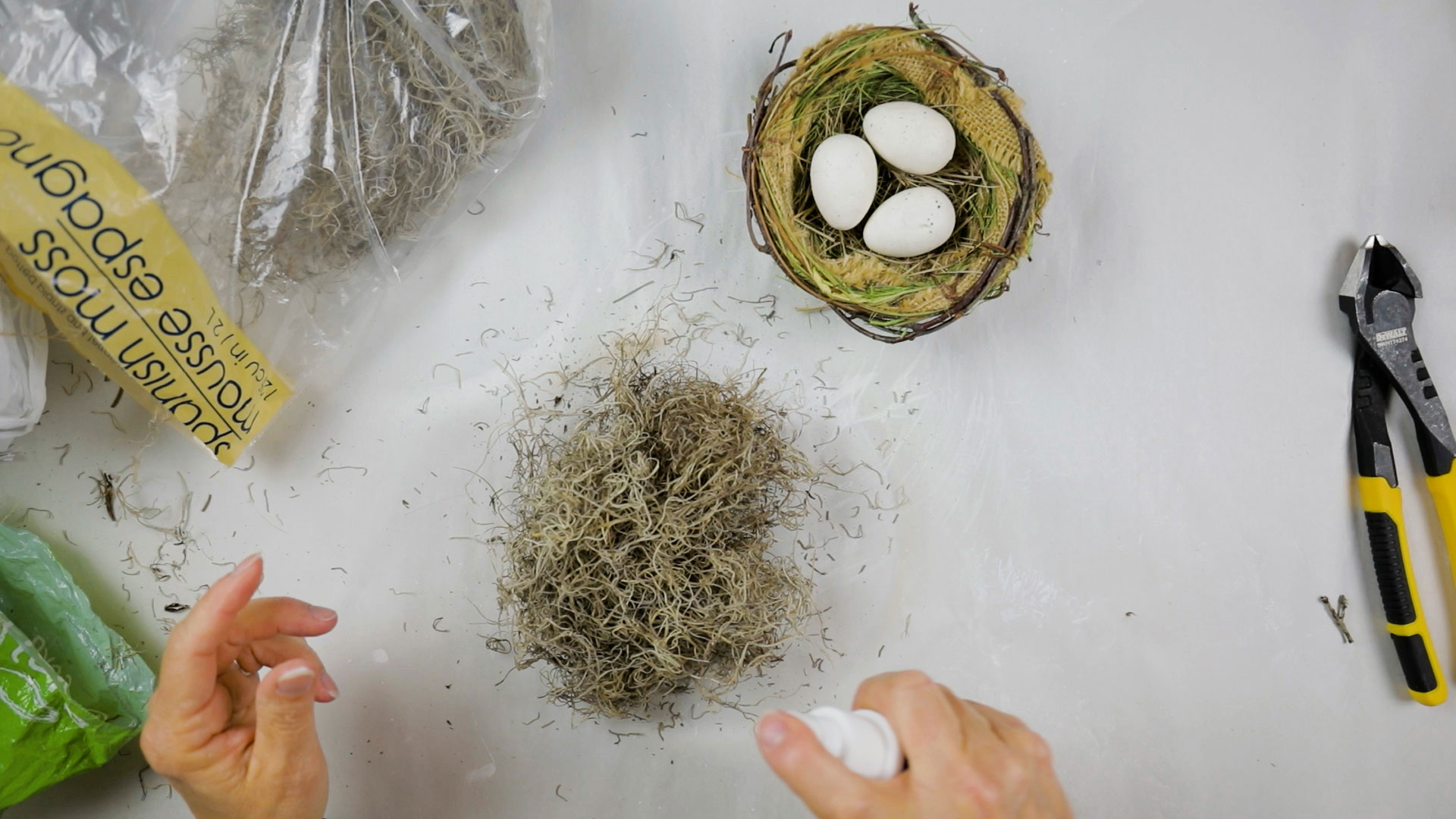 How to Make a Bird's Nest, Using Natural Elements, Spring Decor