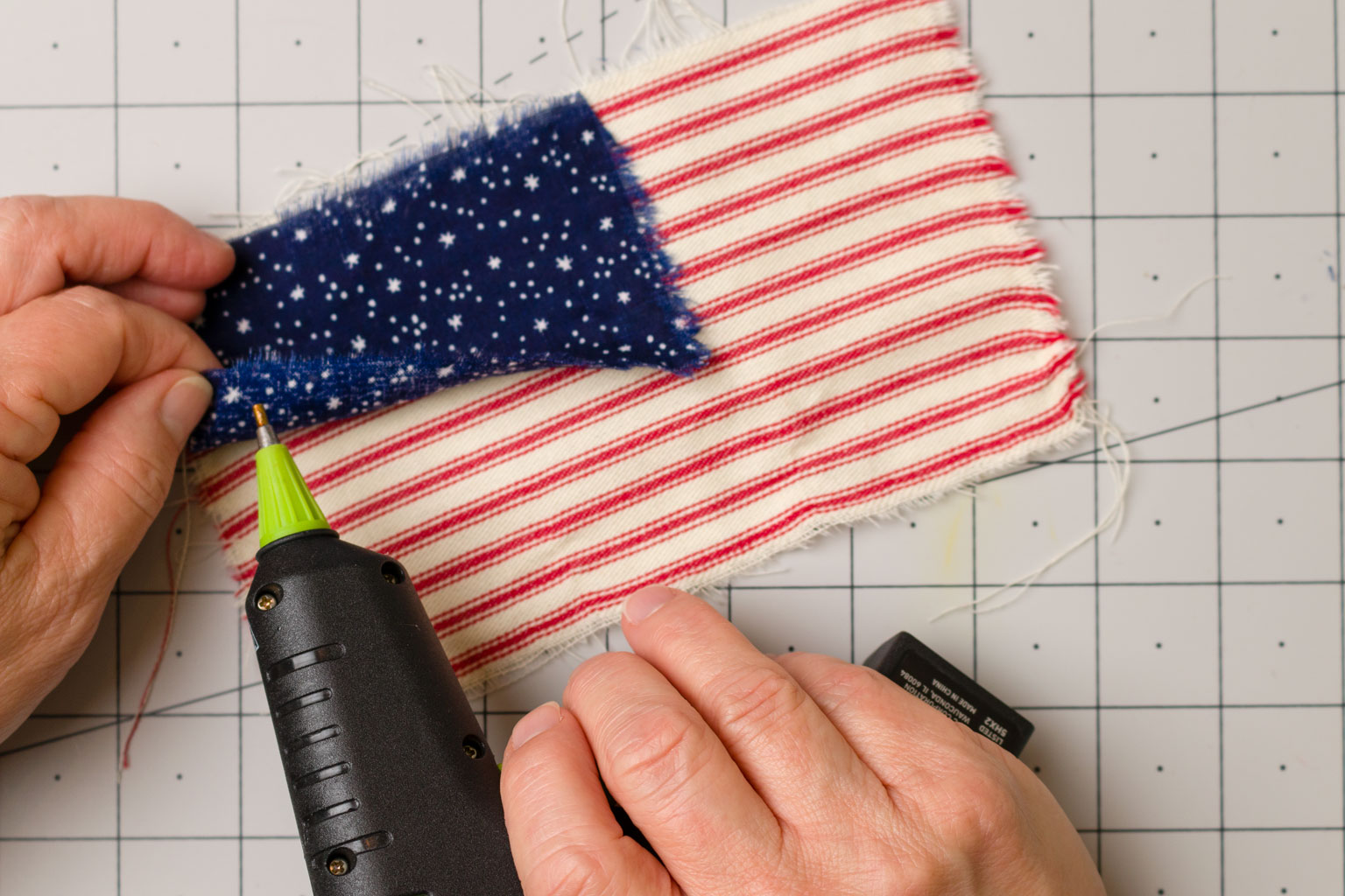 How to Make a Flag - Kippi at Home