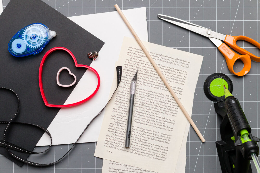 How to Make a Paper Heart - Kippi at Home