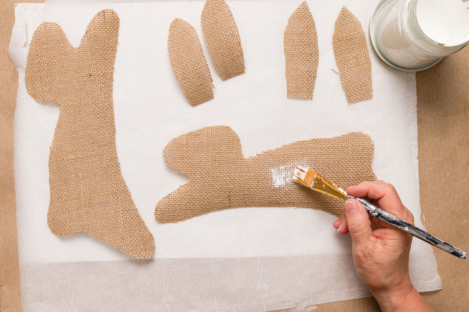 DIY Burlap Bunny - Kippi at Home