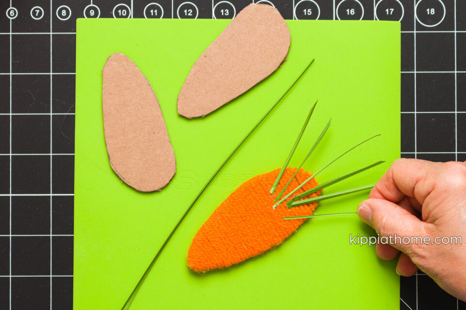 DIY Yarn Carrots - Kippi at Home