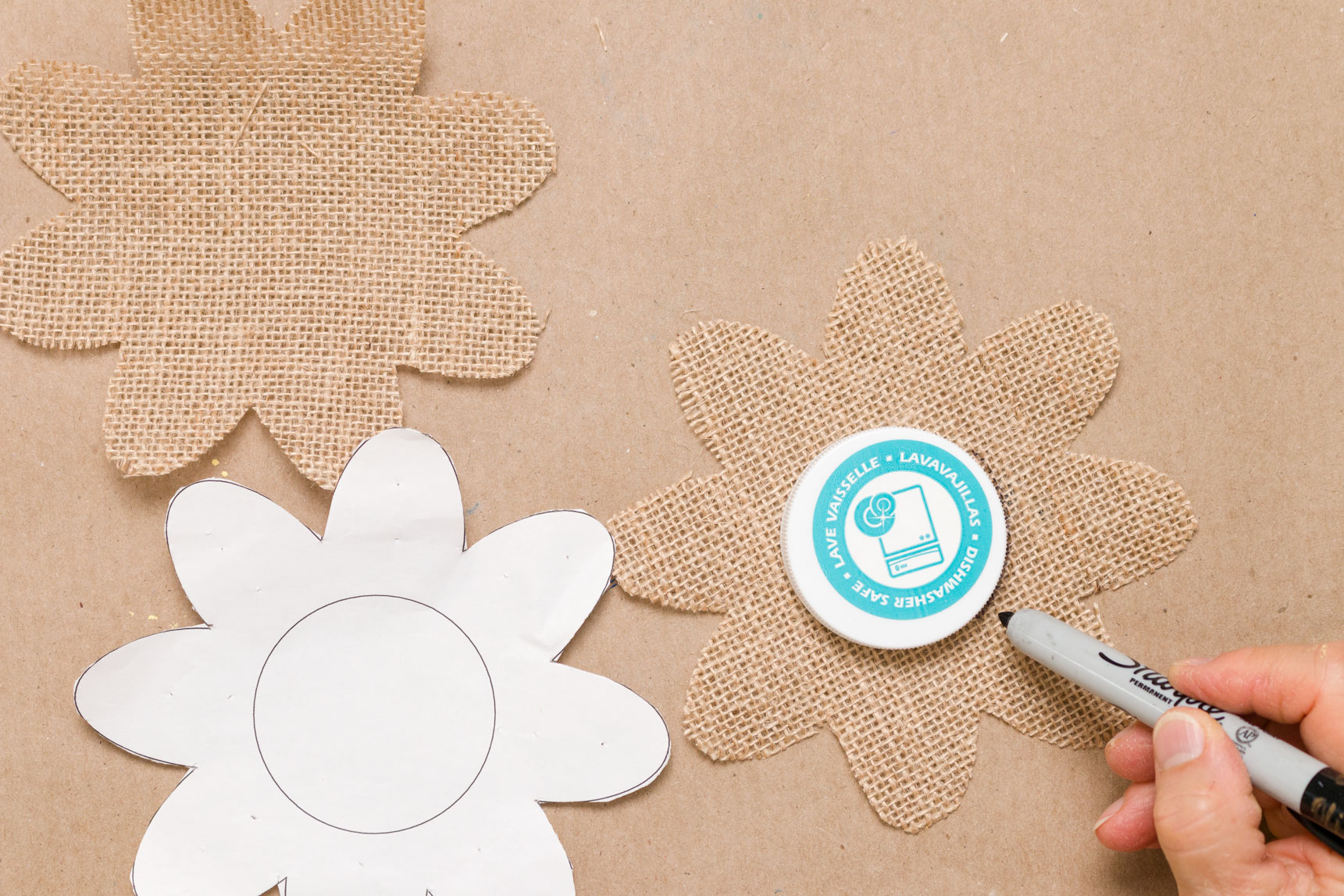 Handmade Fabric Flower Tutorial - Kippi at Home