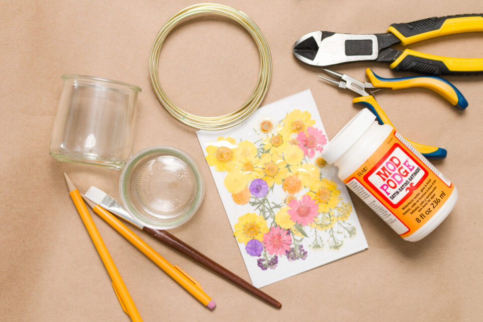 How to Make Pressed Flower Jar Lanterns - Kippi at Home