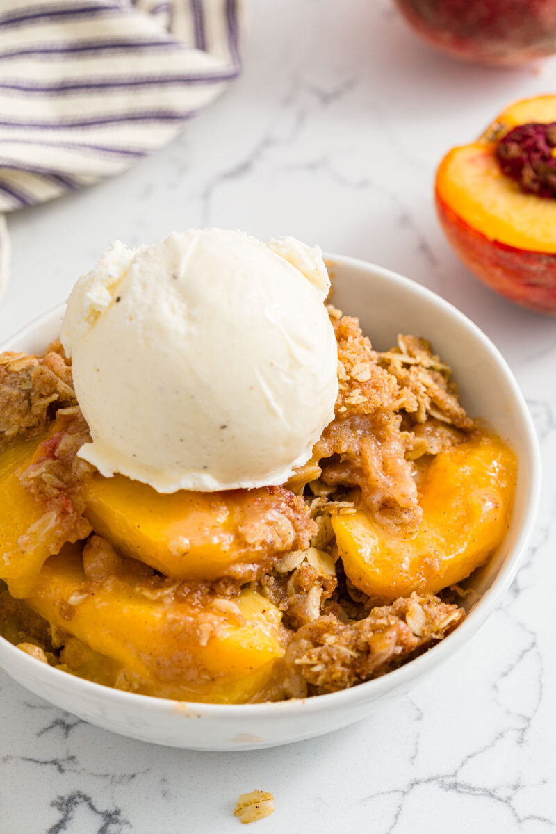 Classic Peach Crisp Recipe – Easy Delicious - Kippi at Home